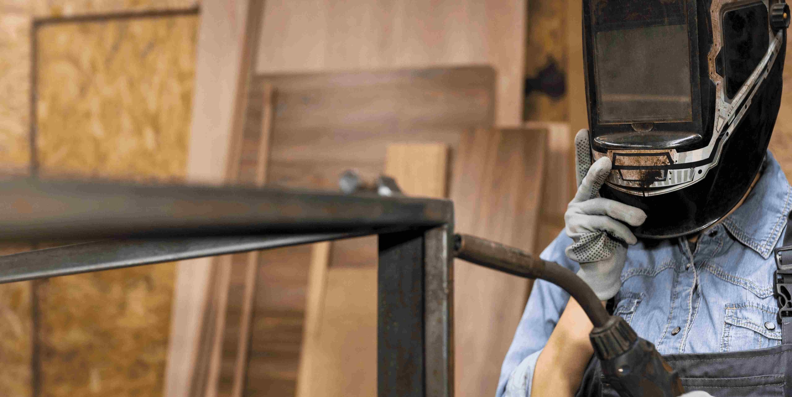Best Handrail Fence Installers In Northern Kentucky - R&M Fence